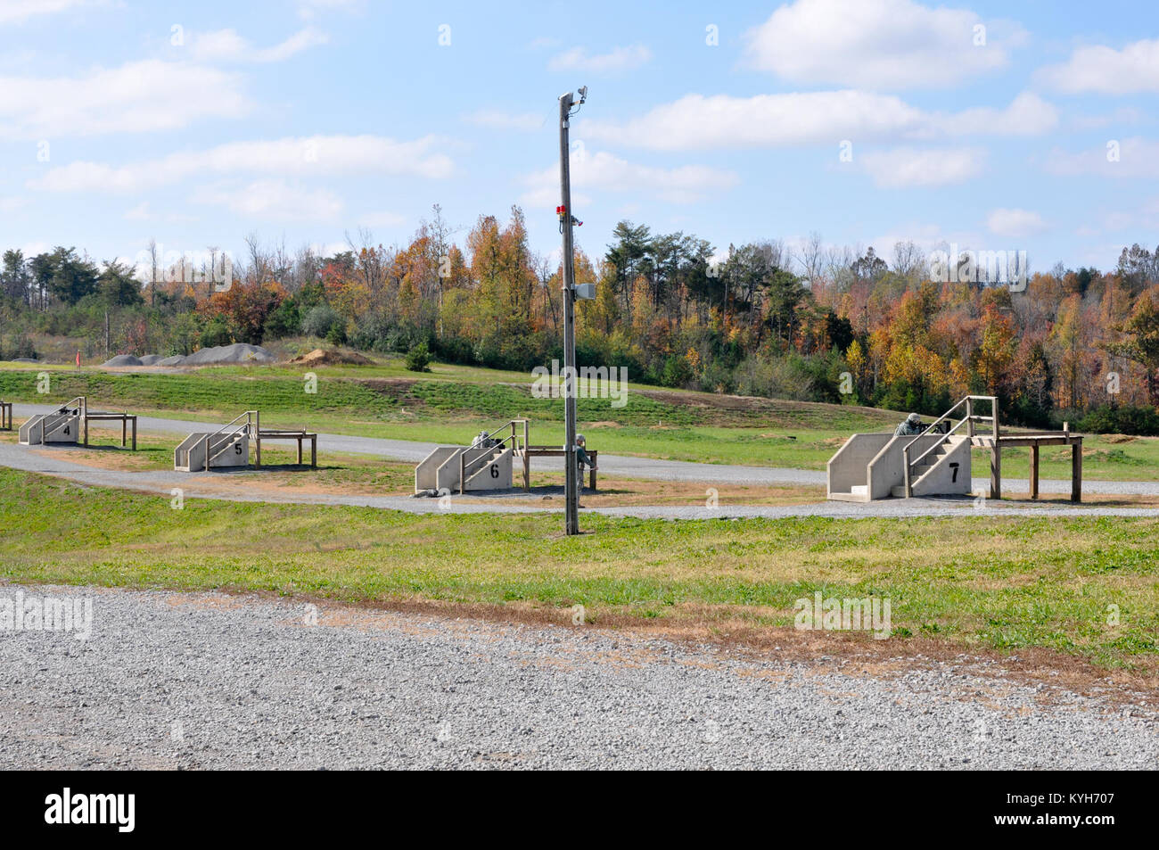 Soldiers from the Kentucky Army National Guard 751st Troop Command ...