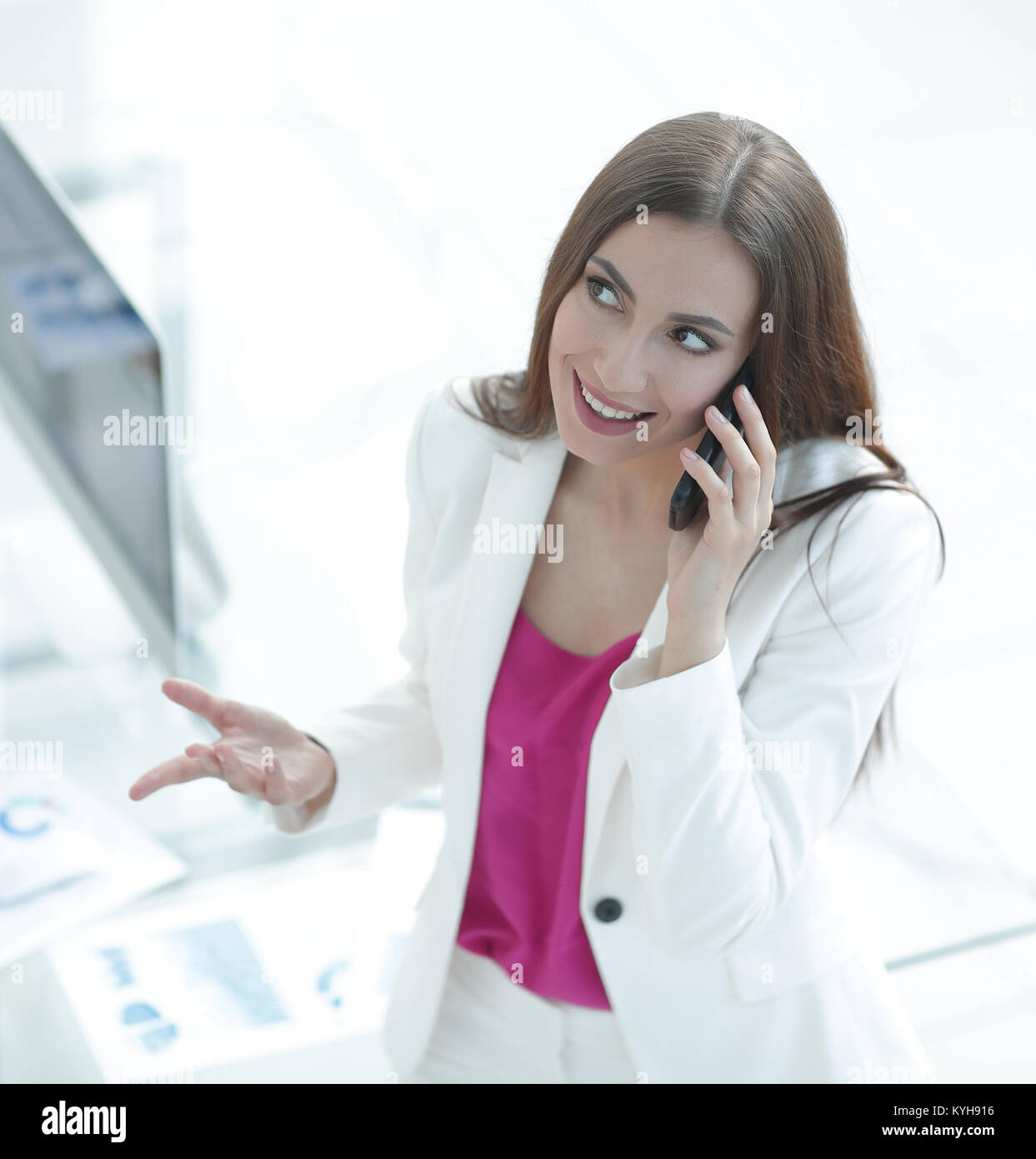 female Manager talking on the phone Stock Photo - Alamy