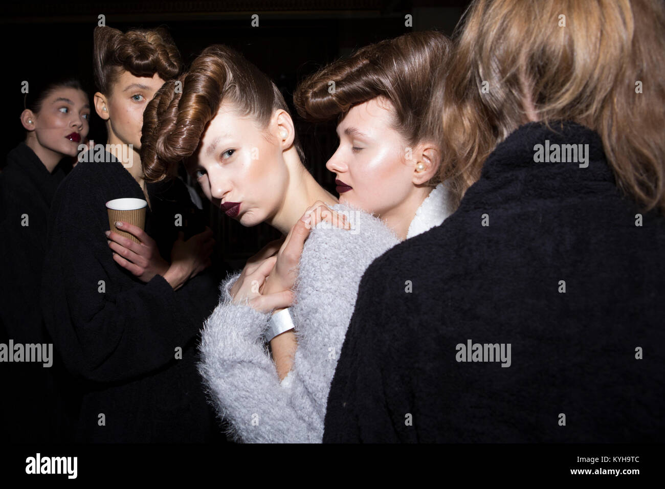 Fashion models backstage london hi-res stock photography and images - Alamy