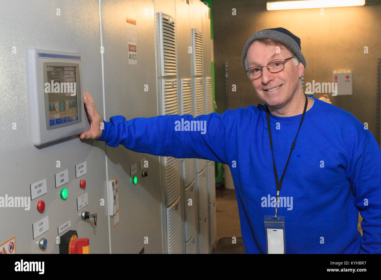 Control room water treatment plant hi-res stock photography and images ...