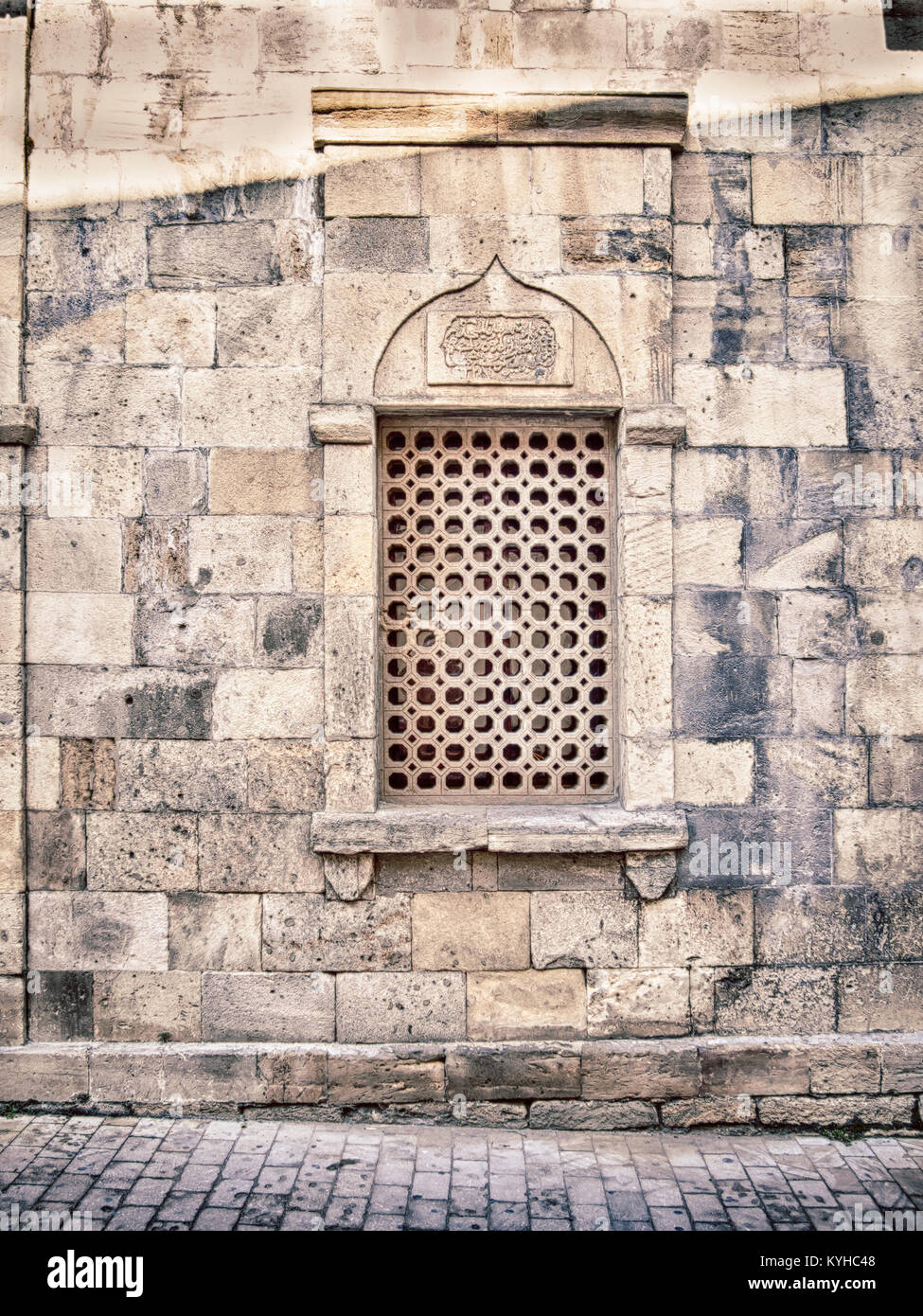 Asian style ancient window in Baku old town Stock Photo - Alamy