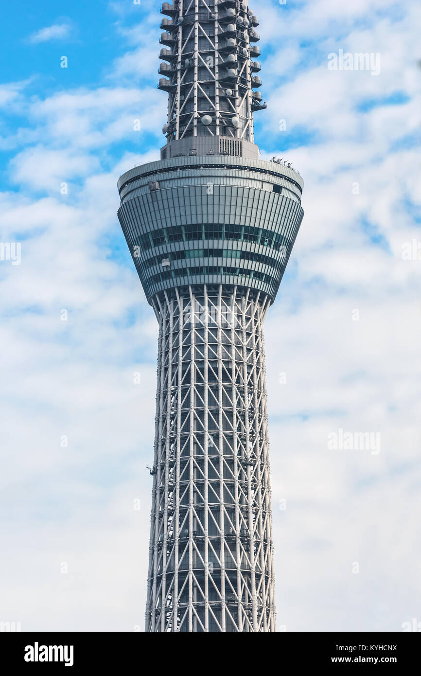 TOKYO, JAPAN - NOVEMBER 15, 2015: Tokyo Skytree is the tallest tower in ...