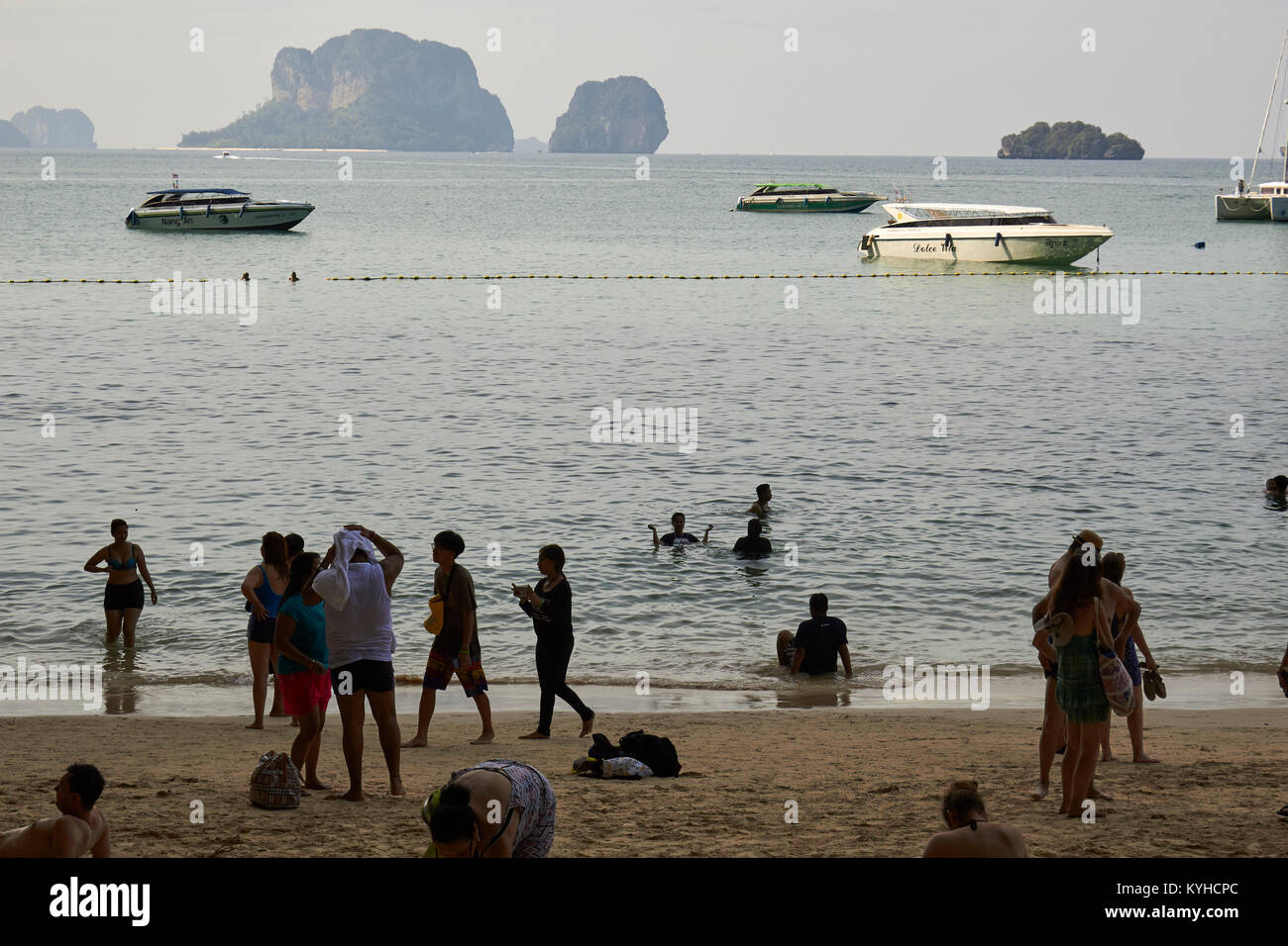 People bathing in the Adaman Sea at West Railay Beach, Krabi Provence ...