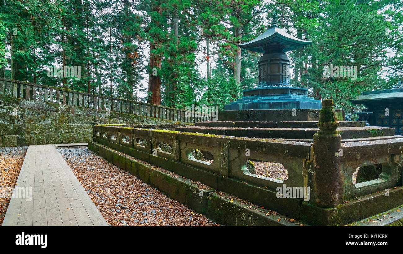 The tomb with urn contains the remains of Tokugawa Ieyasu in Tosho-gu ...