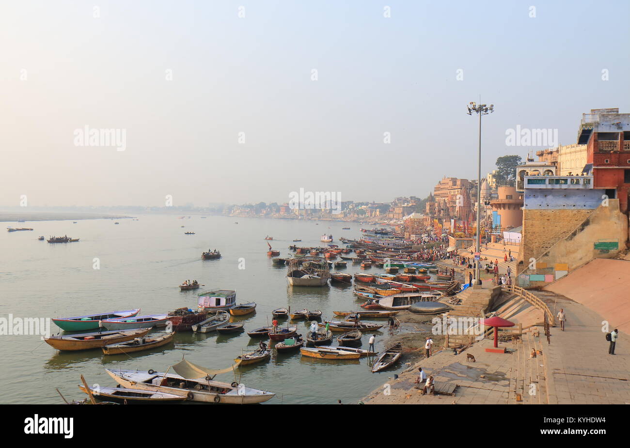 Ganges ghat hi-res stock photography and images - Alamy