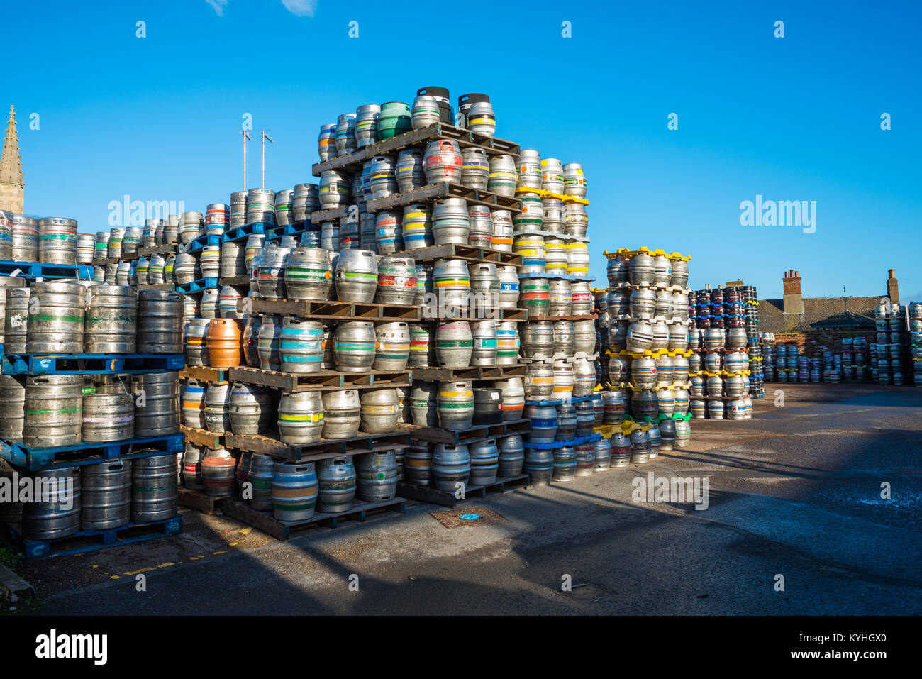 Steel barrels hi-res stock photography and images - Alamy