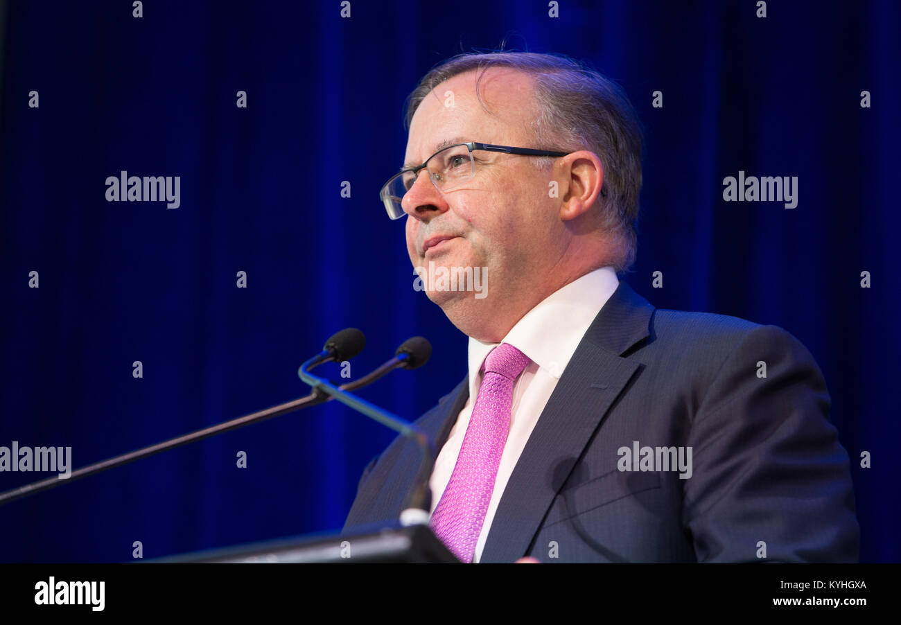 Anthony albanese hi-res stock photography and images - Alamy