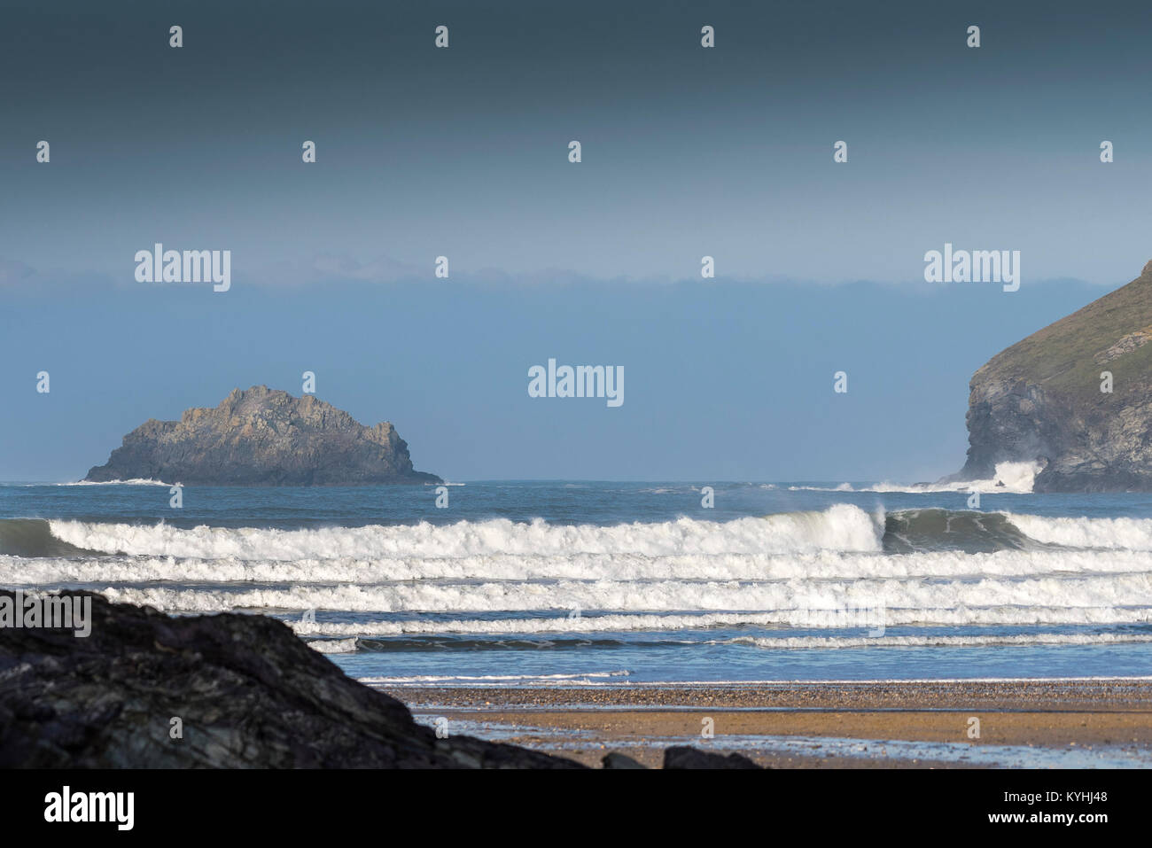 Polzeath - Incoming tide at Polzeath Beach on the North Cornwall Coast ...