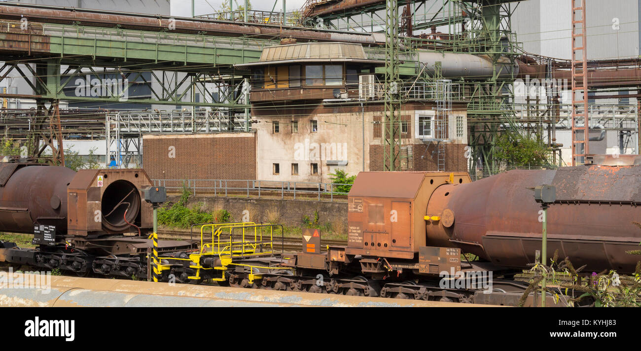 Molten metal train hi-res stock photography and images - Alamy