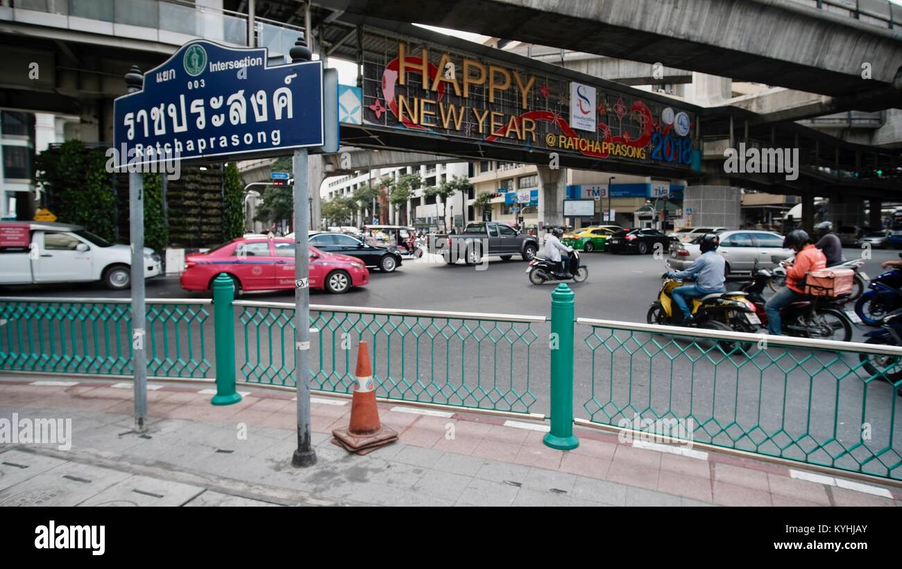 Cars motorbikes intersection rama hi-res stock photography and images ...