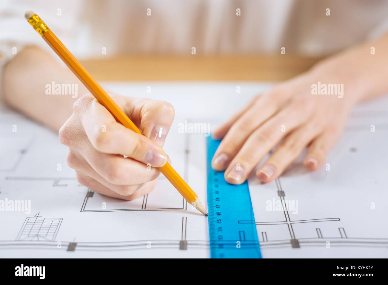 Using a ruler hi-res stock photography and images - Alamy