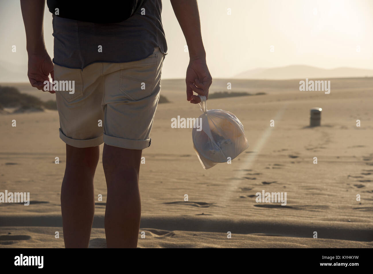 Waste carrying man hi-res stock photography and images - Alamy