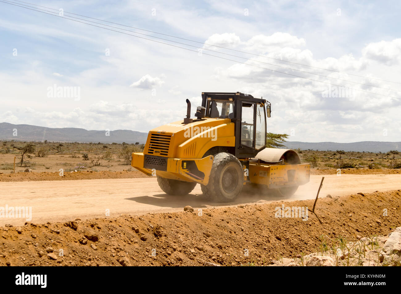 Roller compactor hi-res stock photography and images - Alamy