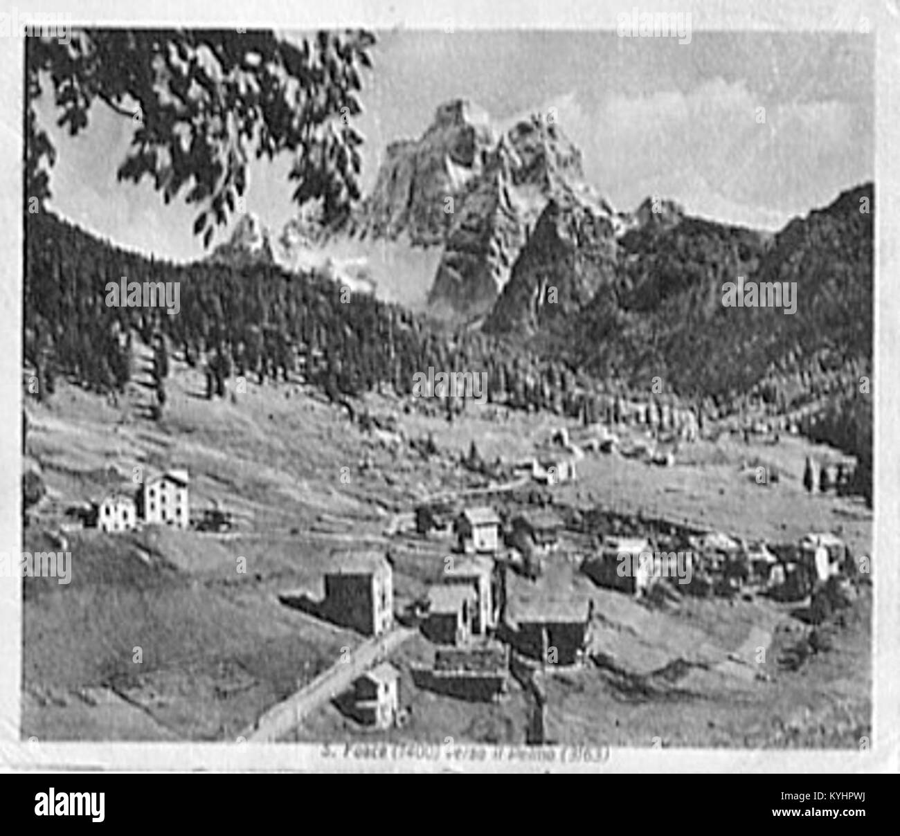 Santa valley Black and White Stock Photos & Images - Alamy