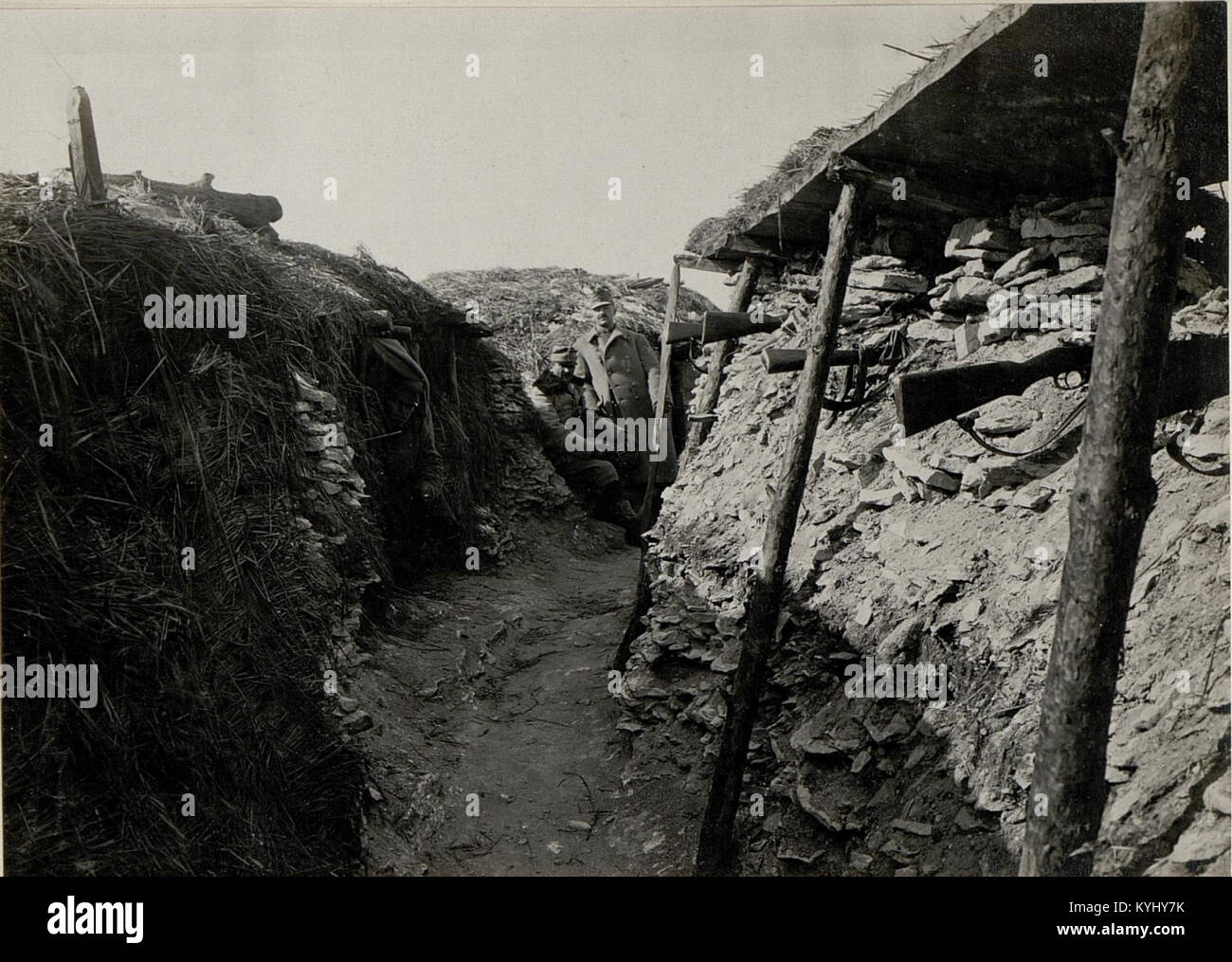 Trench shelters hi-res stock photography and images - Alamy