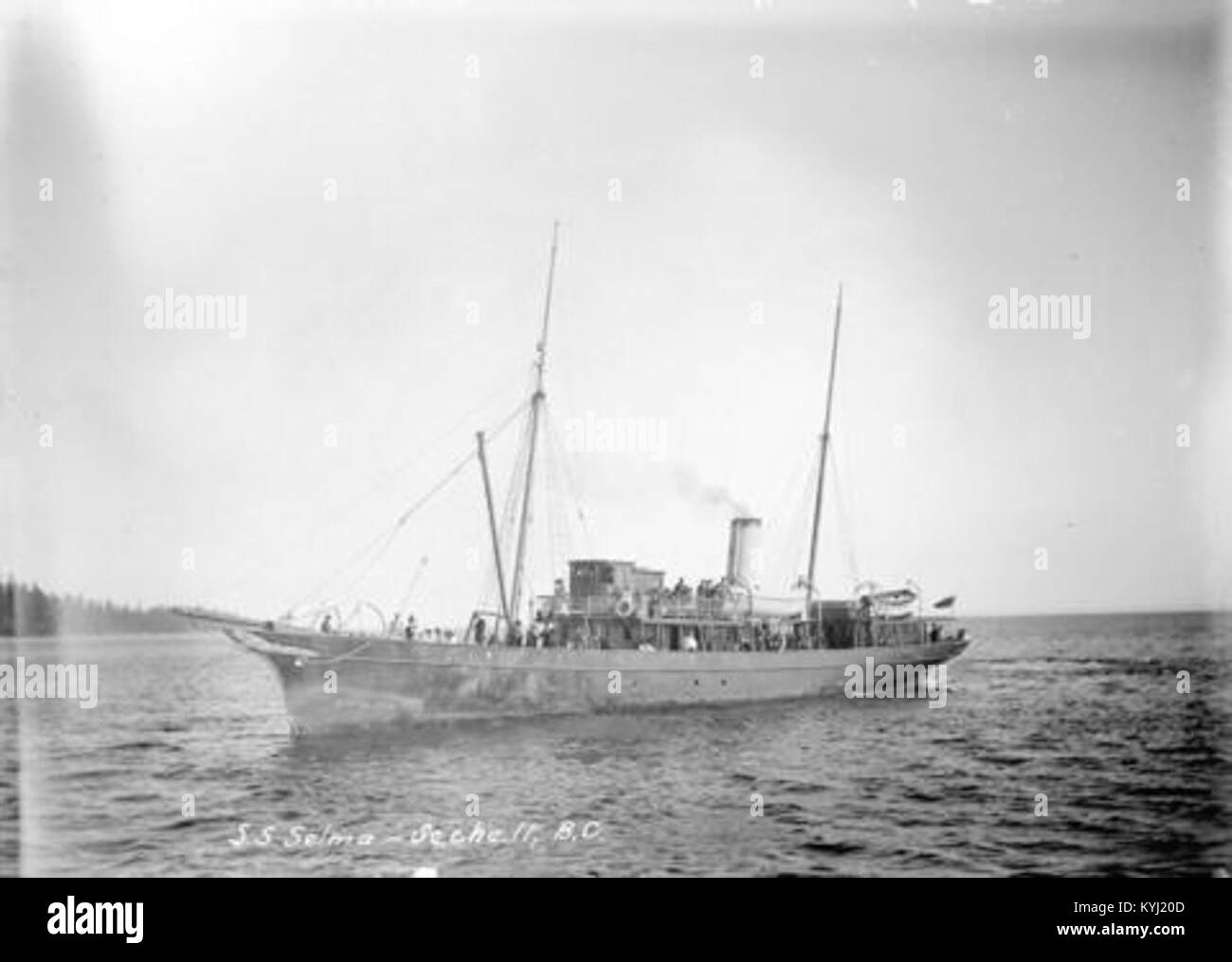 Illustrating early 20th century steamship design hi-res stock ...