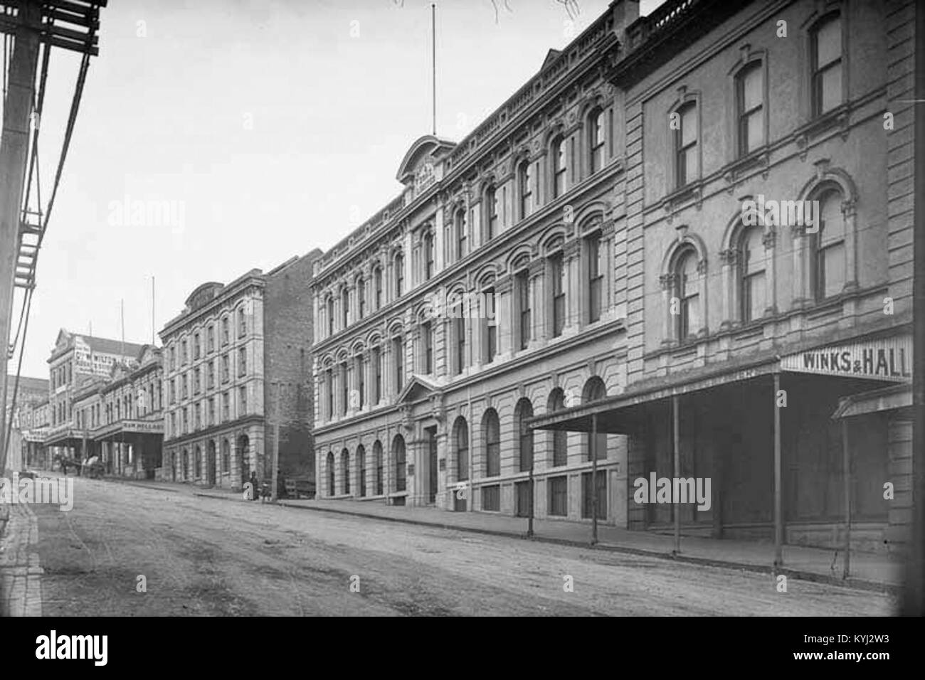 Photograph of Shortland Street in Auckland, New Zealand, in 1908 ...