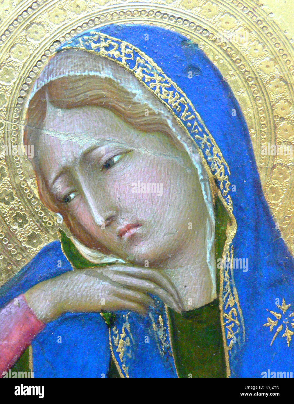 Simone Martini’s Annunciation, housed in the Museum of Antwerp, depicts ...