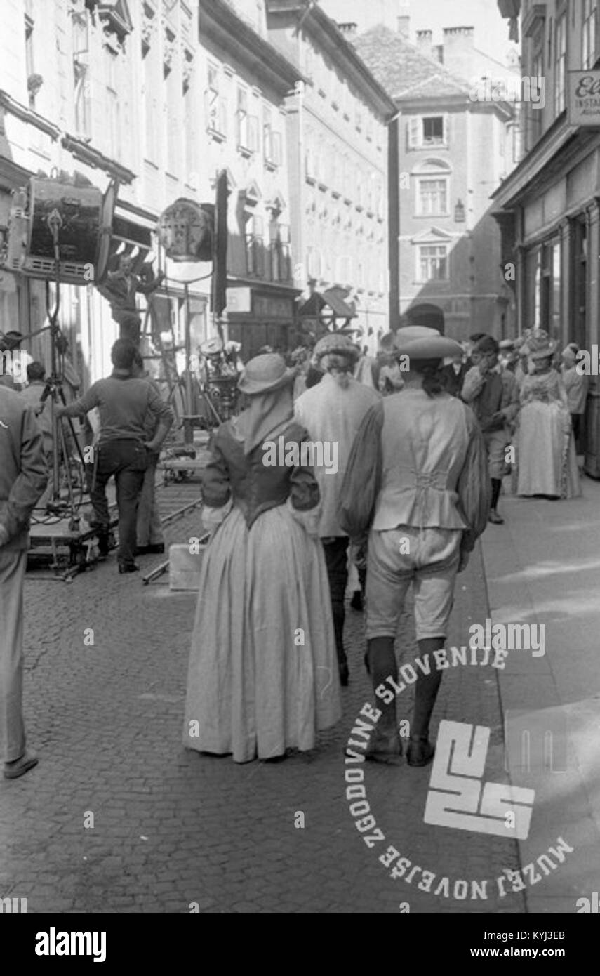 Crew filming on location Black and White Stock Photos & Images - Alamy