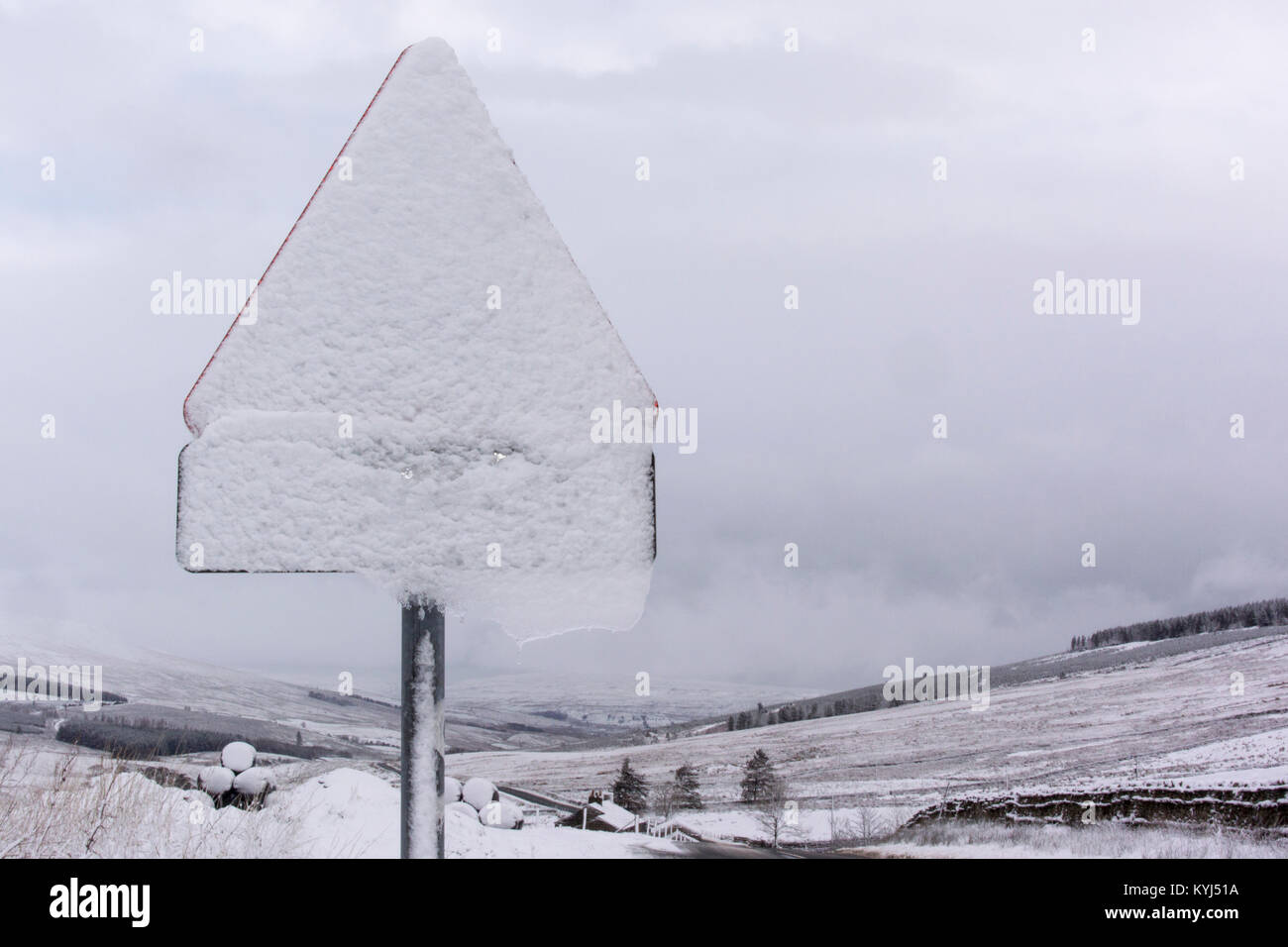 Snow covered road sign in North Yorkshire, UK Stock Photo - Alamy