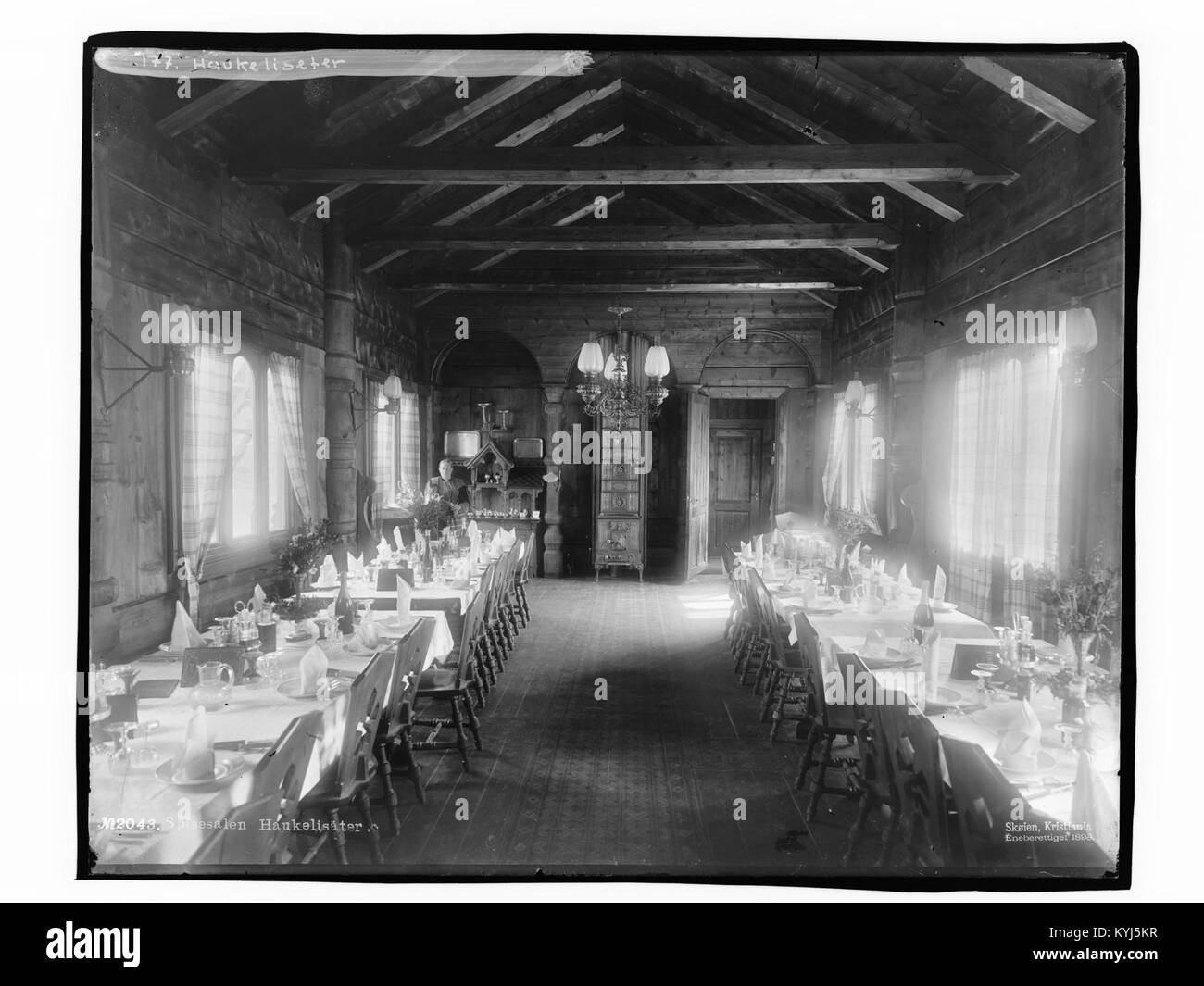 This image represents the Haukeliseter dining hall, an important ...