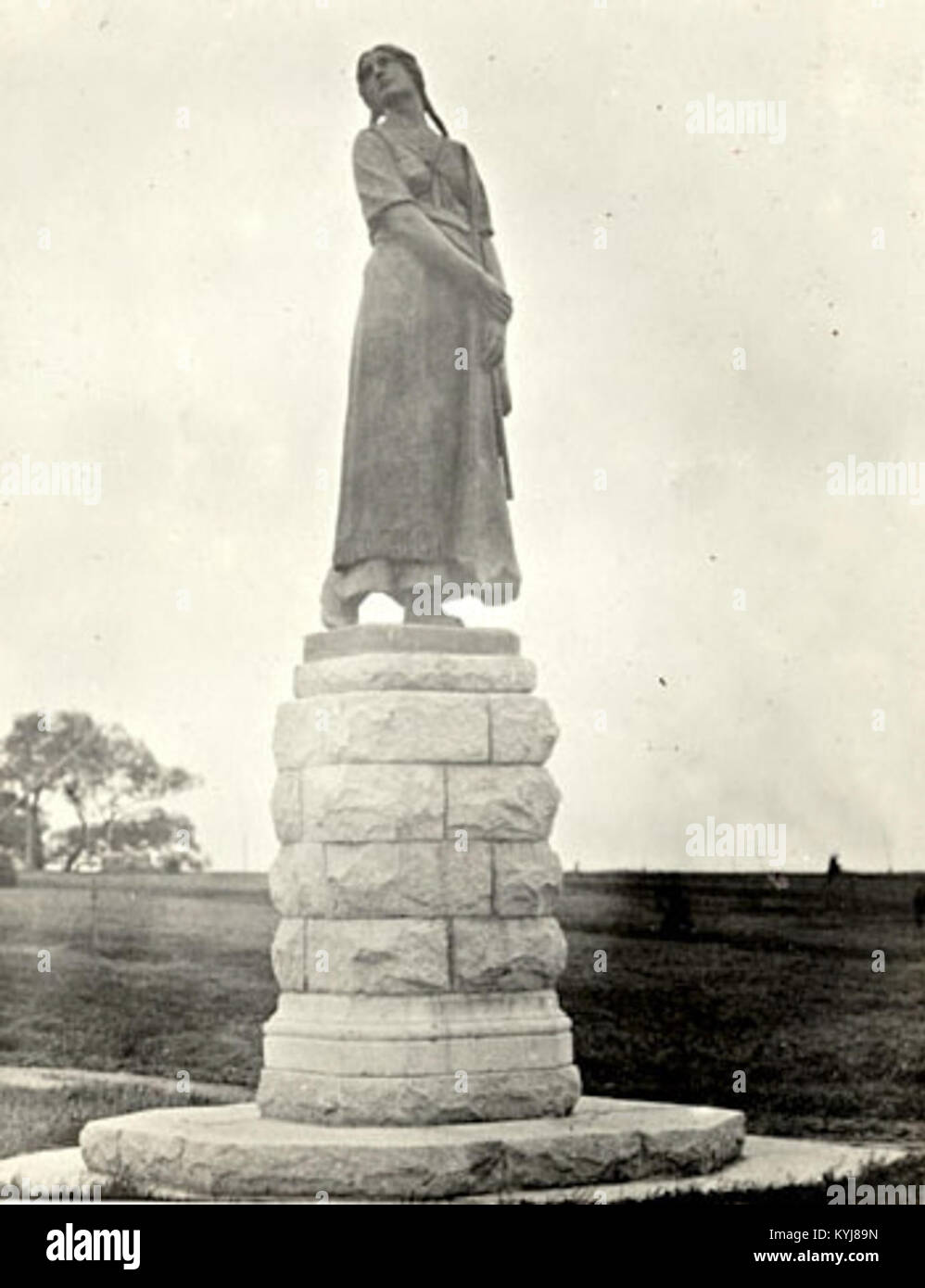 Statue of evangeline hi-res stock photography and images - Alamy