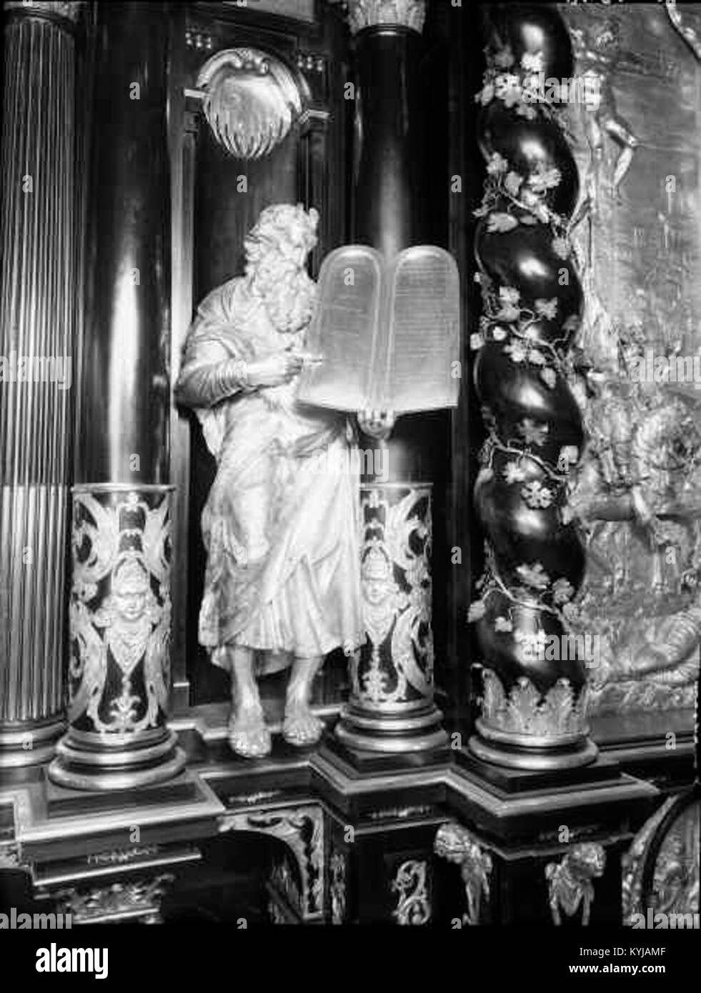 This image presents Storkyrkan (Sankt Nicolai kyrka), the iconic ...