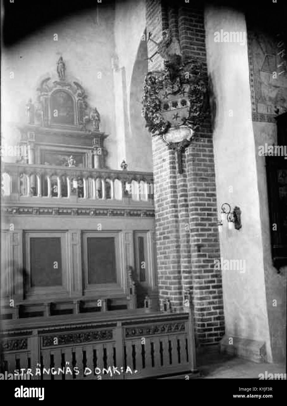 Urban blockade Black and White Stock Photos & Images - Alamy