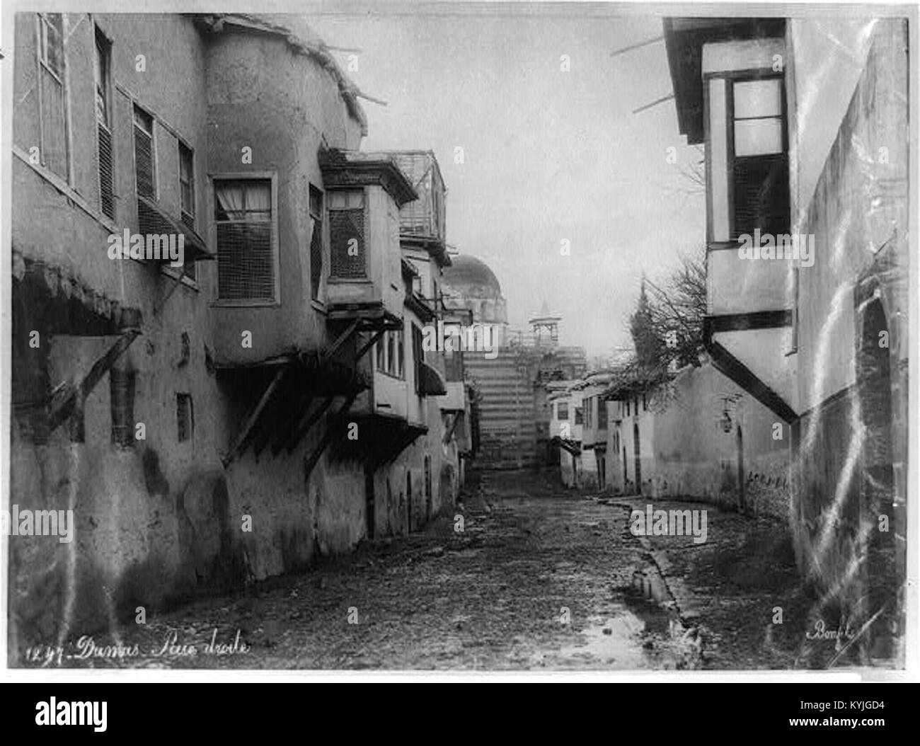 Damascus street syria hi-res stock photography and images - Alamy
