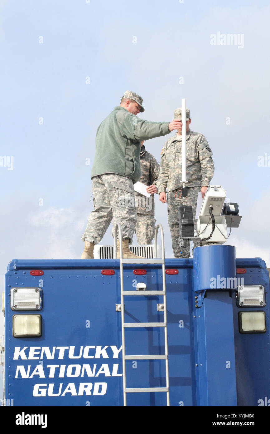 Kentucky National Guard Soldiers from Joint Forces Headquarters and the ...