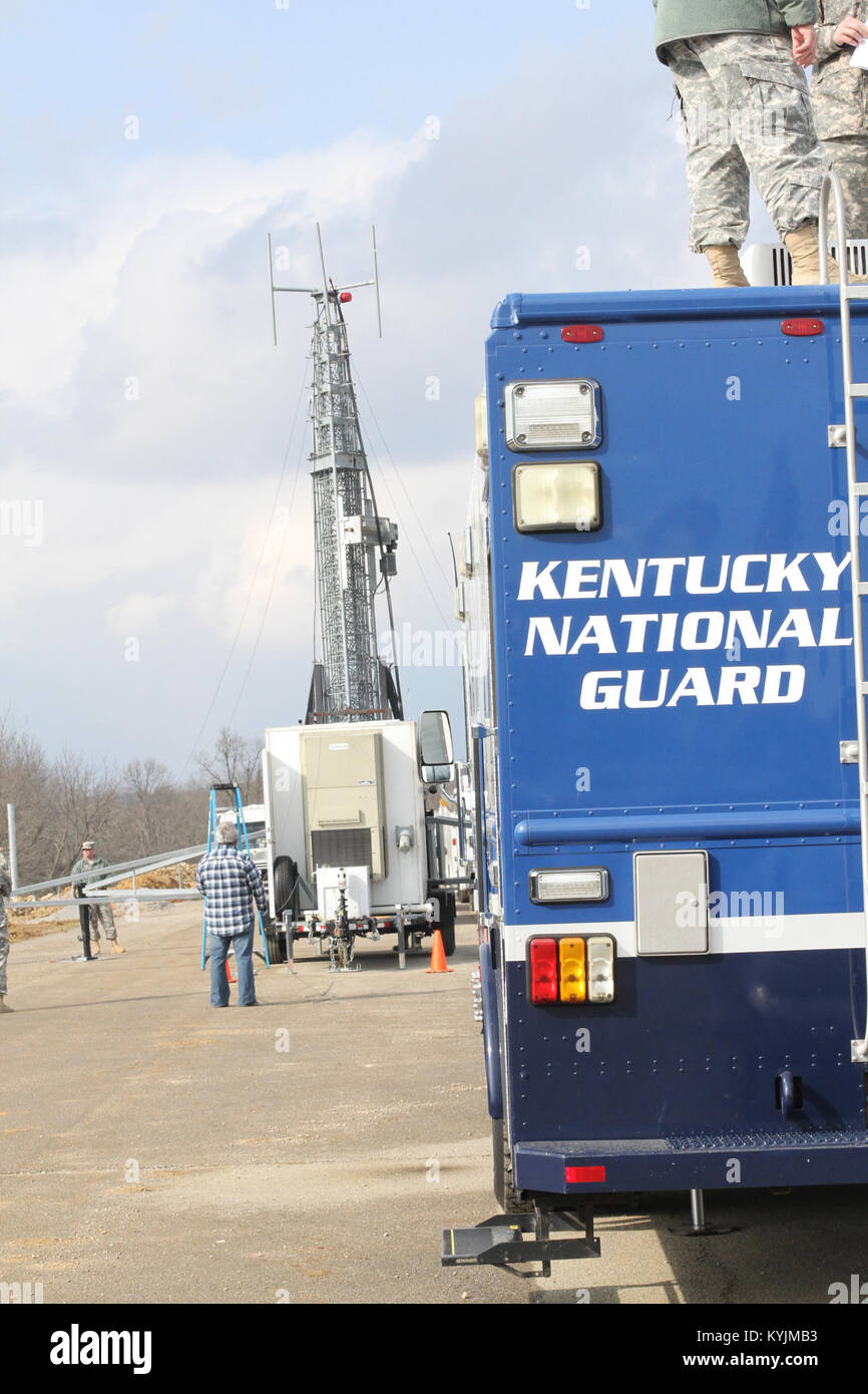 Kentucky National Guard Soldiers from Joint Forces Headquarters and the ...