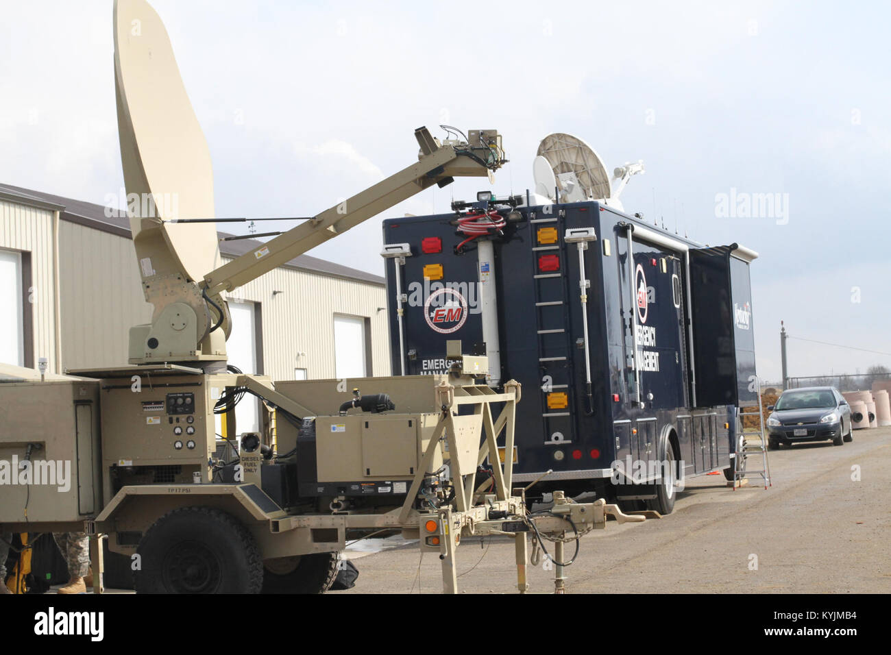 Kentucky National Guard Soldiers from Joint Forces Headquarters and the ...