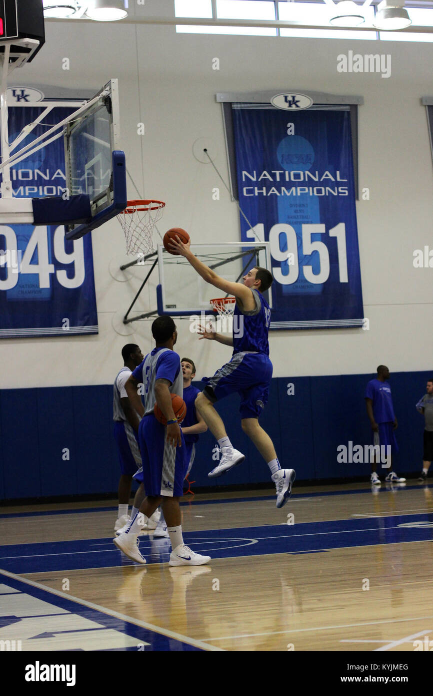 Kentucky Wildcats basketball game Stock Photo - Alamy