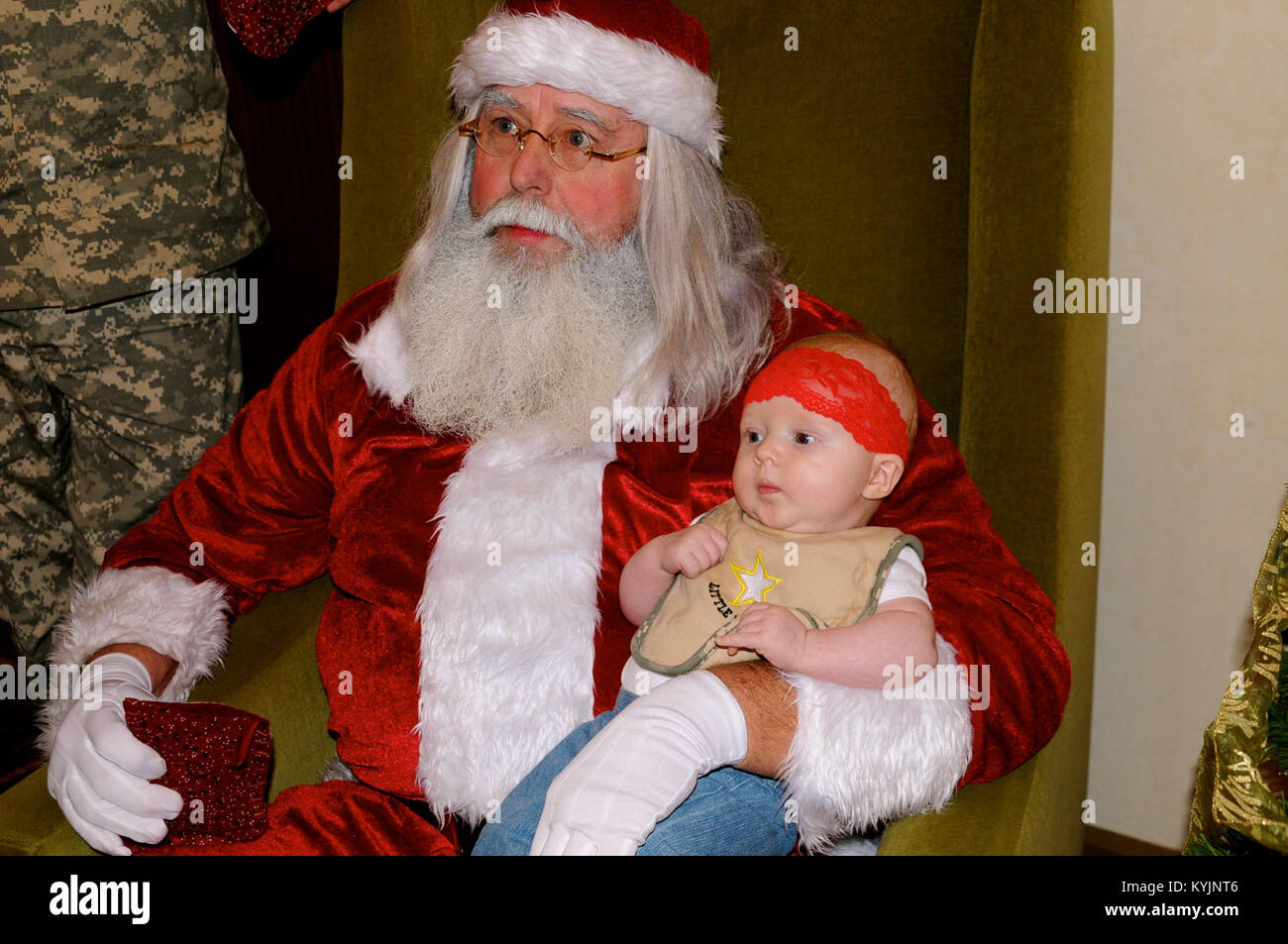 Family friends celebrated holidays hi-res stock photography and images ...
