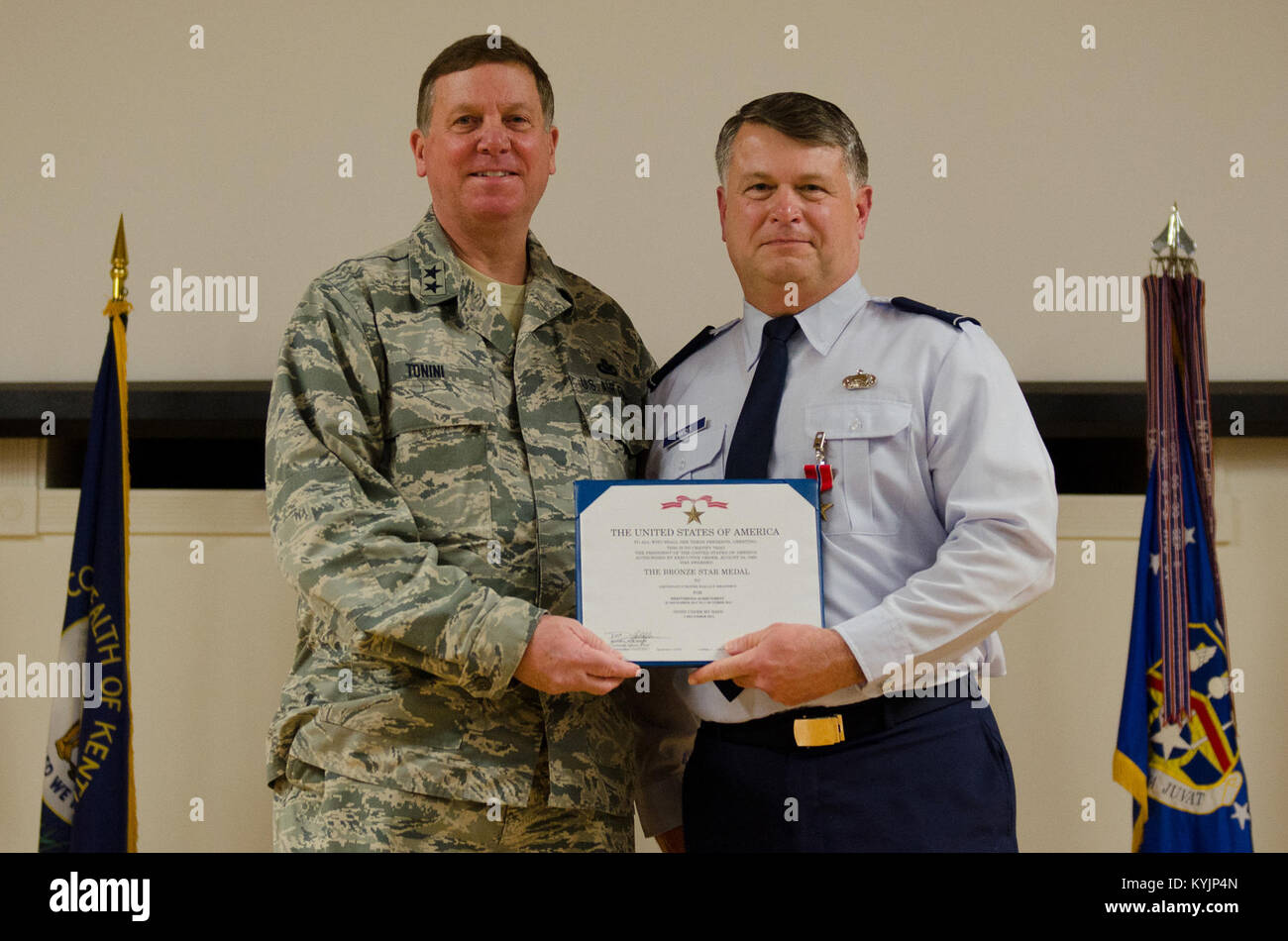 Kentucky’s adjutant general, Maj. Gen. Edward W. Tonini, presents Lt ...