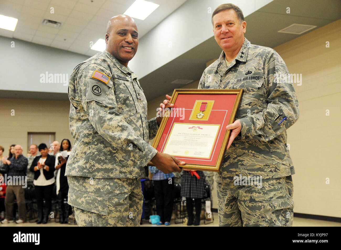Col. John Edwards Jr., outgoing commander of the 149th Maneuver ...