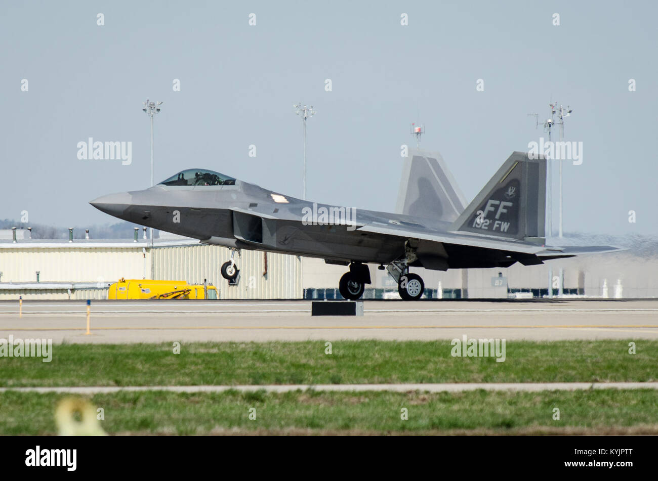 A U.S. Air Force F-22 “Raptor” fighter aircraft lands at the Kentucky ...