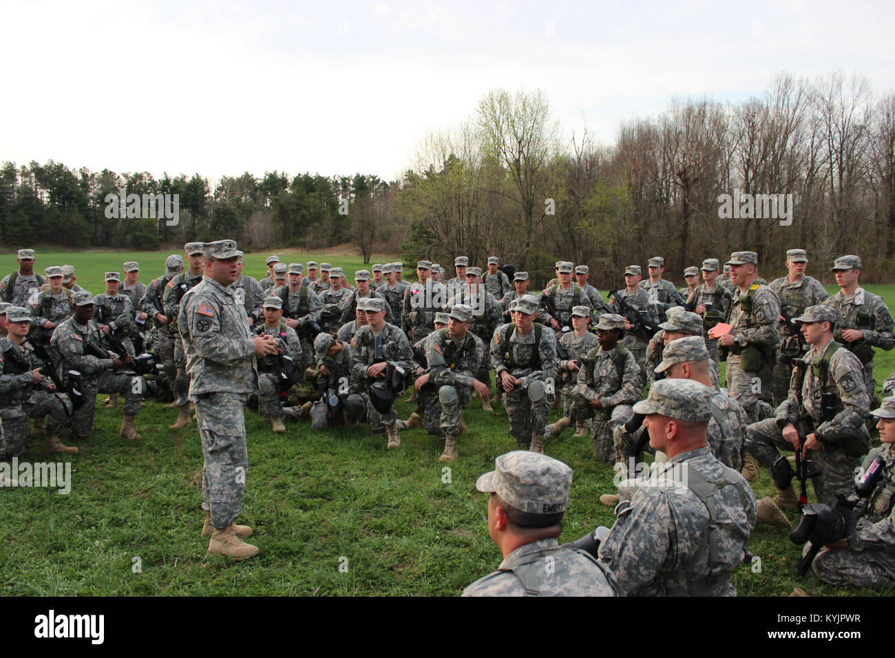 ROTC Cadets from Western Kentucky and Murray State Universities train ...