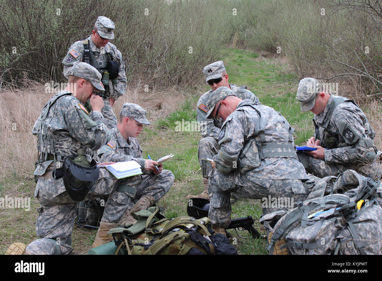 ROTC Cadets from Western Kentucky and Murray State Universities train ...