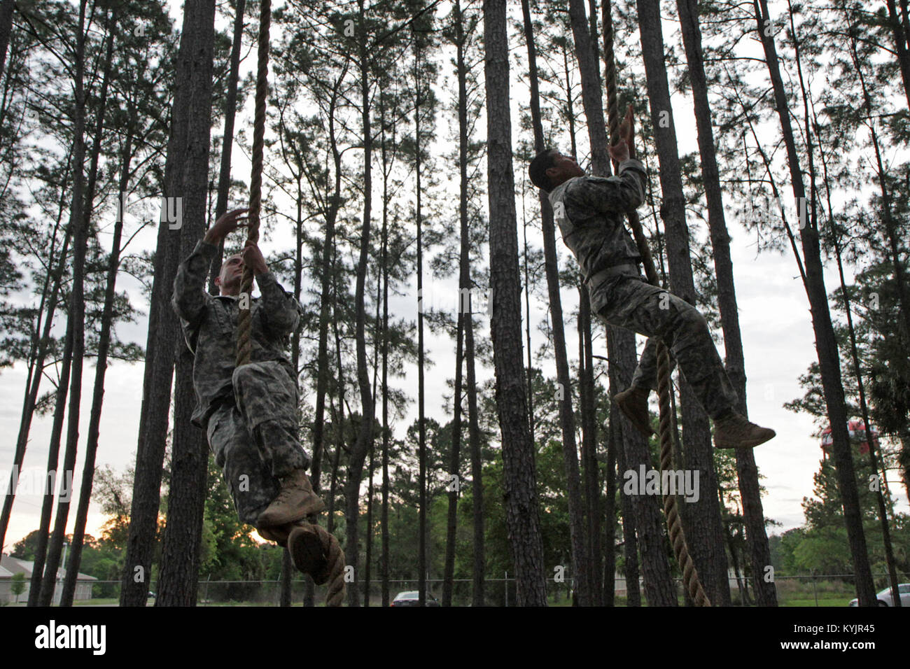 Air assault obstacle course High Resolution Stock Photography and ...
