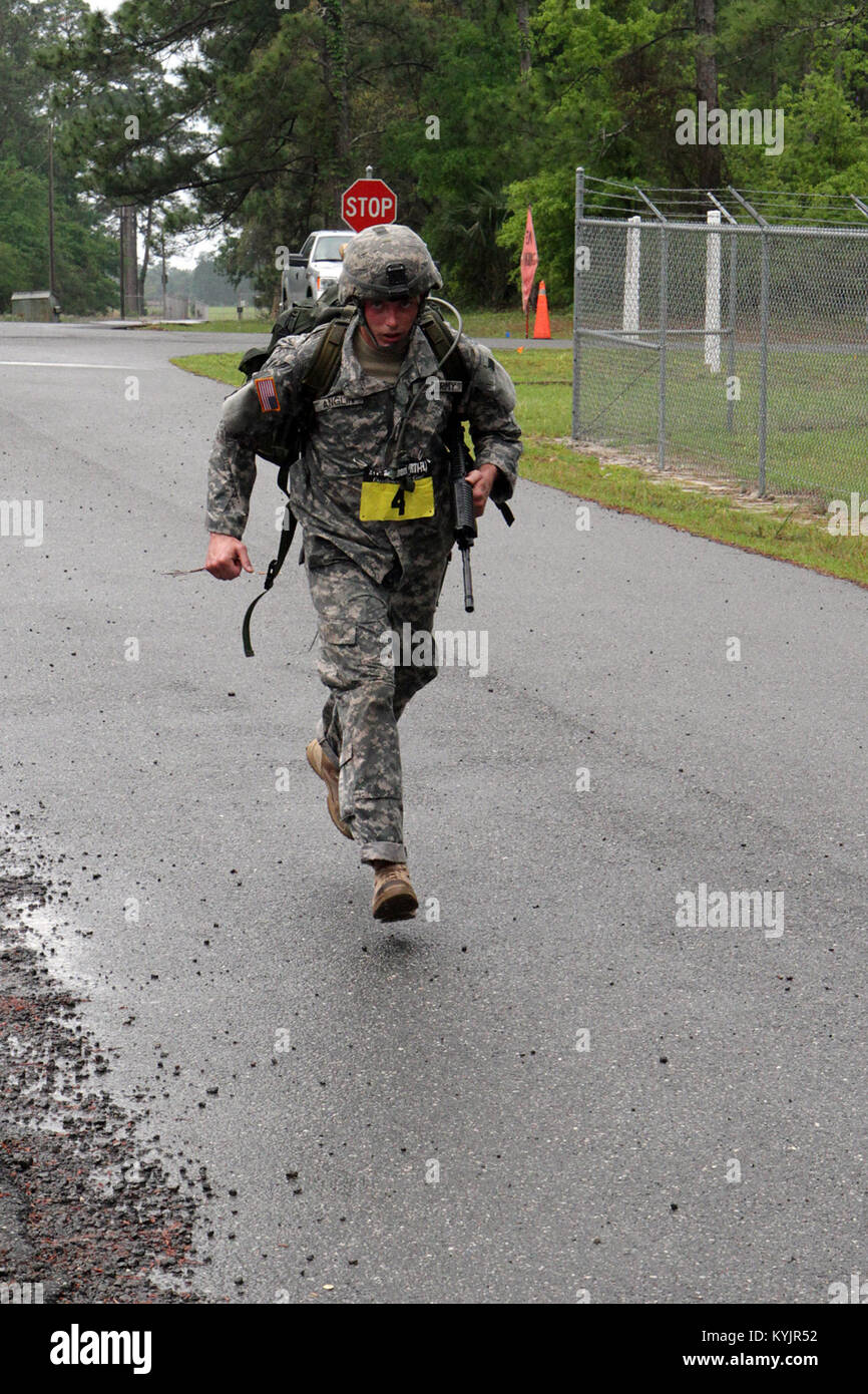U s army staff sgt nicholas hi-res stock photography and images - Alamy