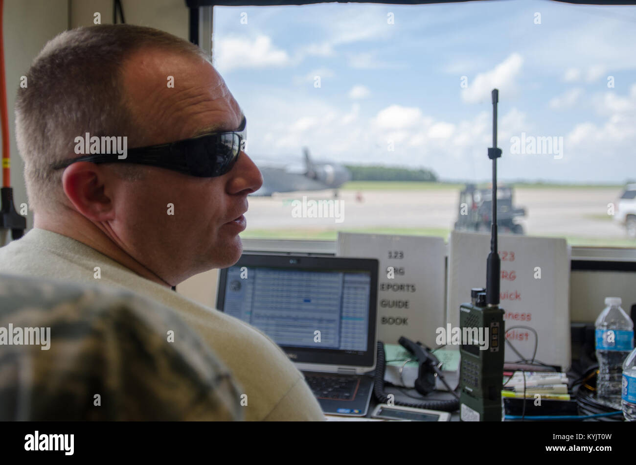 Tech. Sgt. Michael Skeens, command post controller for the Kentucky Air ...