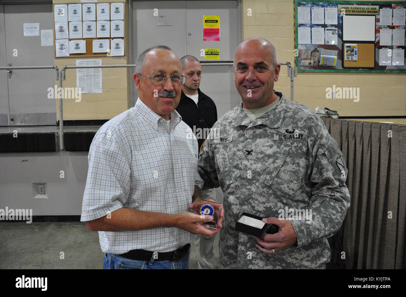 US army national guard awards ceremony Stock Photo - Alamy