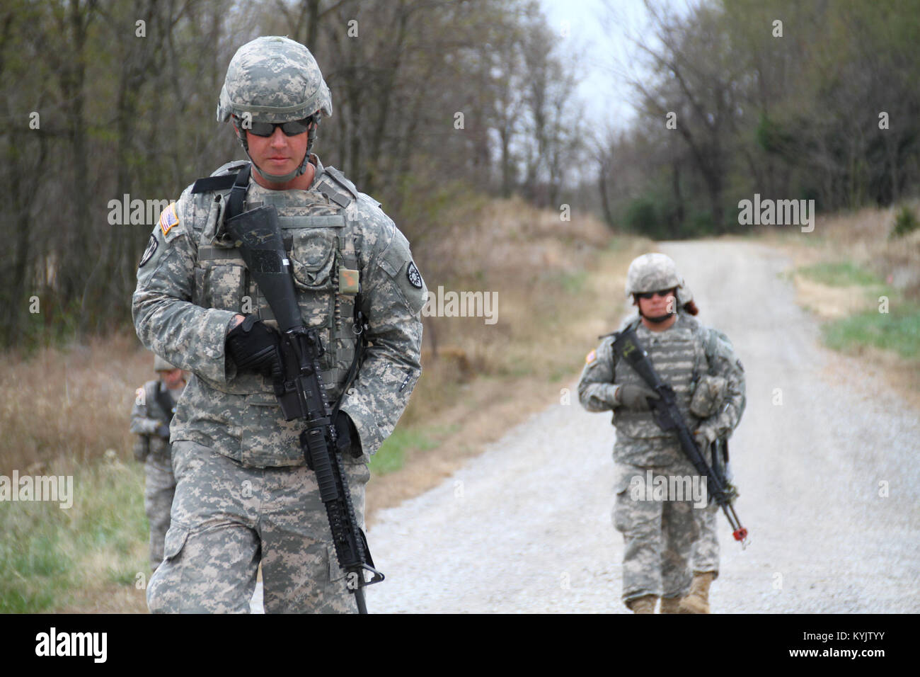 Soldiers with the 201st Engineer Battalion move through a training ...