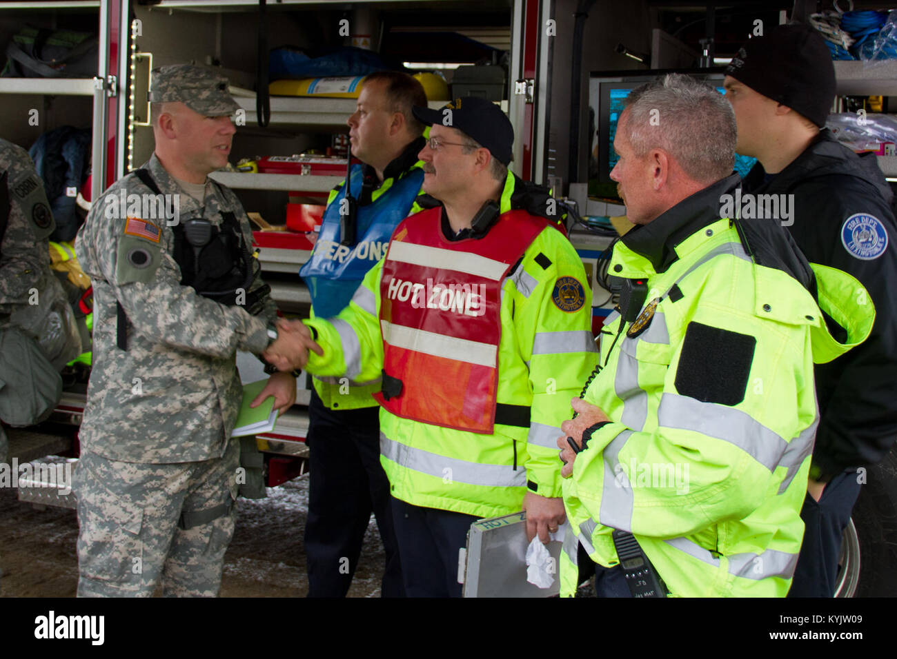 Members of the Ohio National Guard's 52nd Civil Support Team ...
