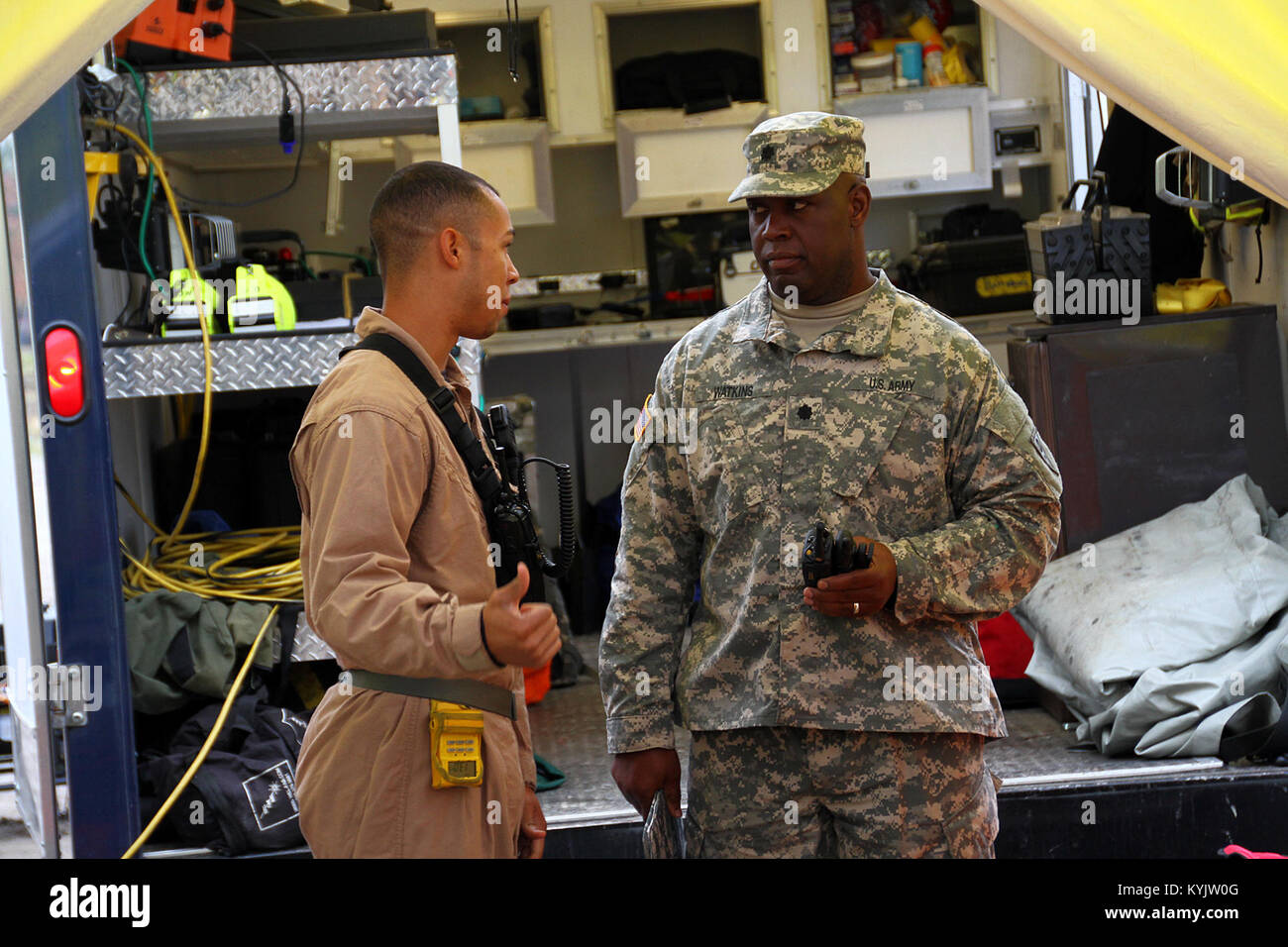Members of the Ohio National Guard's 52nd Civil Support Team ...