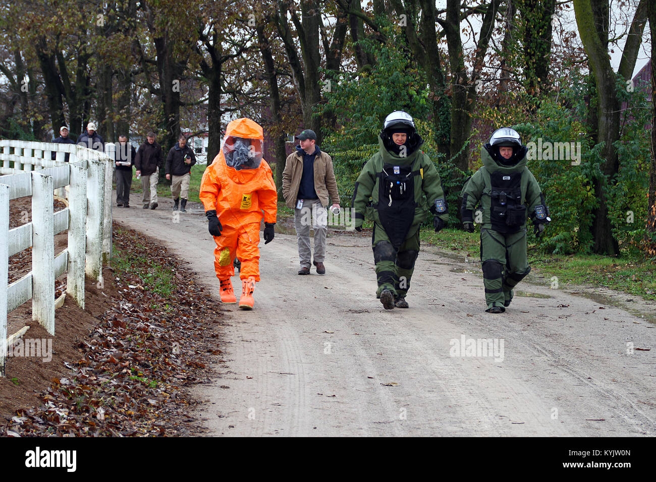 Members of the Ohio National Guard's 52nd Civil Support Team ...