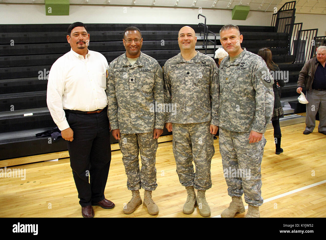 Maj. Timothy Starke takes charge of the 198th Military Police Battalion ...