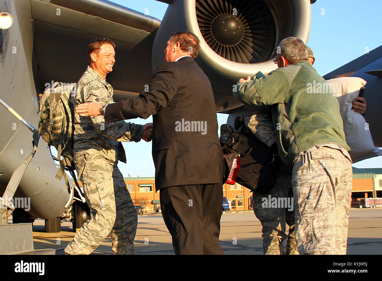 123rd contingency response group hi-res stock photography and images ...