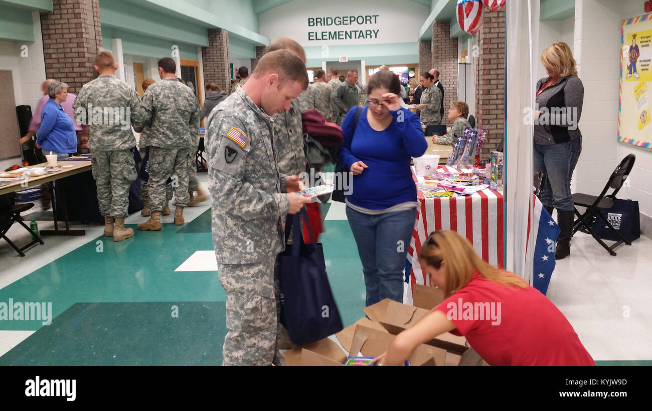 US military personnel with families Stock Photo - Alamy